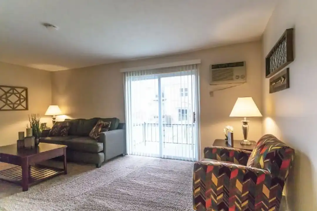 Westview Heights - Hubbard, OH 44425 | ApartmentGuide.com