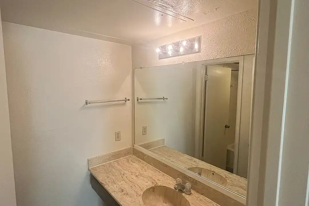 Shadow Tree Condominium - Arlington, TX 76011 | ApartmentGuide.com