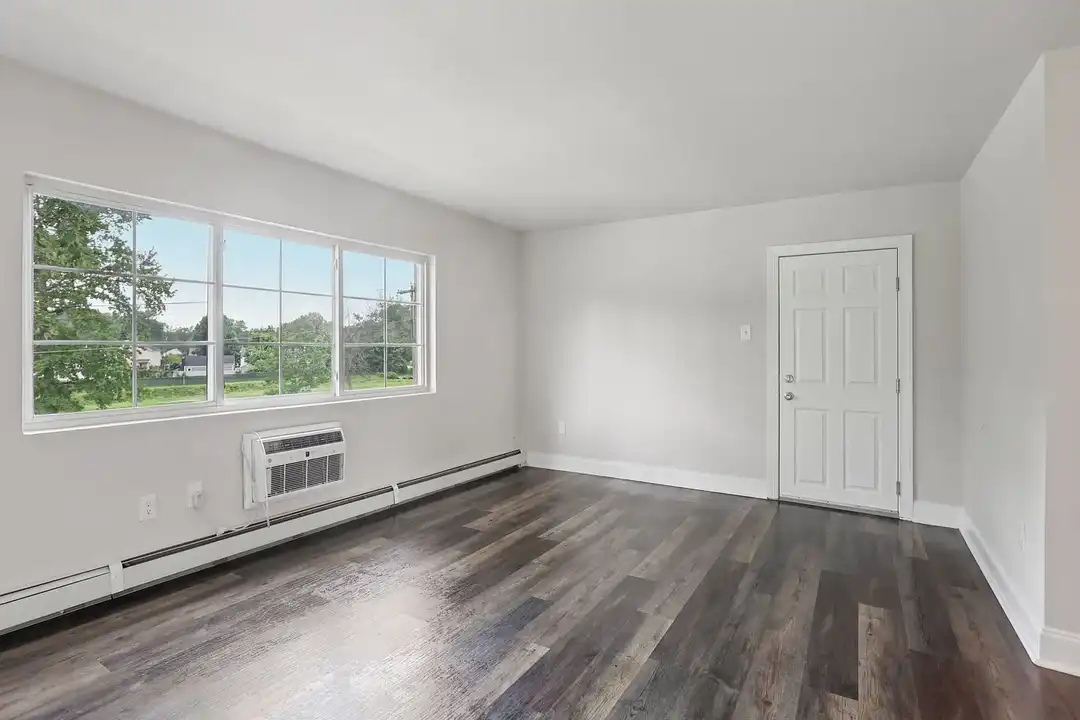Maple Walk Apartments - Wilmington, DE 19805 | ApartmentGuide.com