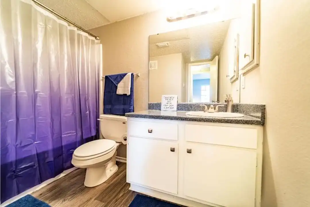 Bromley Granbury - Granbury, TX 76048 | ApartmentGuide.com