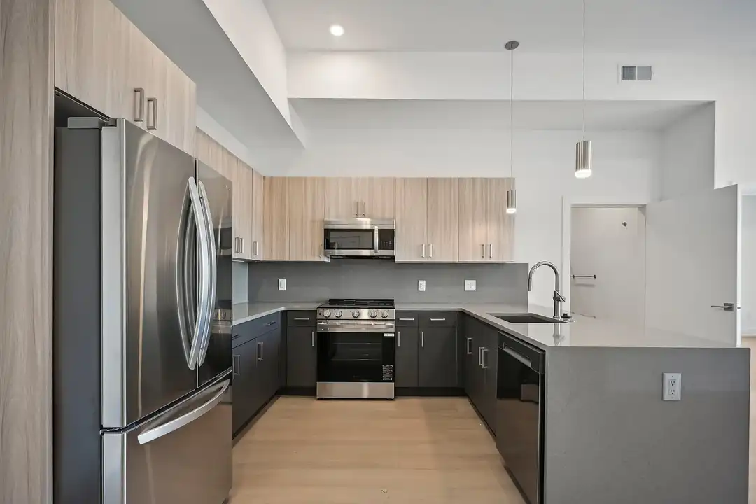 The Atrium - Philadelphia, PA 19122 | ApartmentGuide.com
