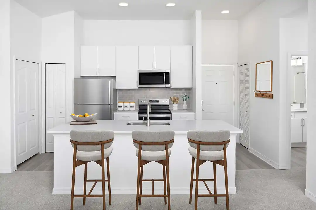 Camden World Gateway - Orlando, FL 32821 | ApartmentGuide.com