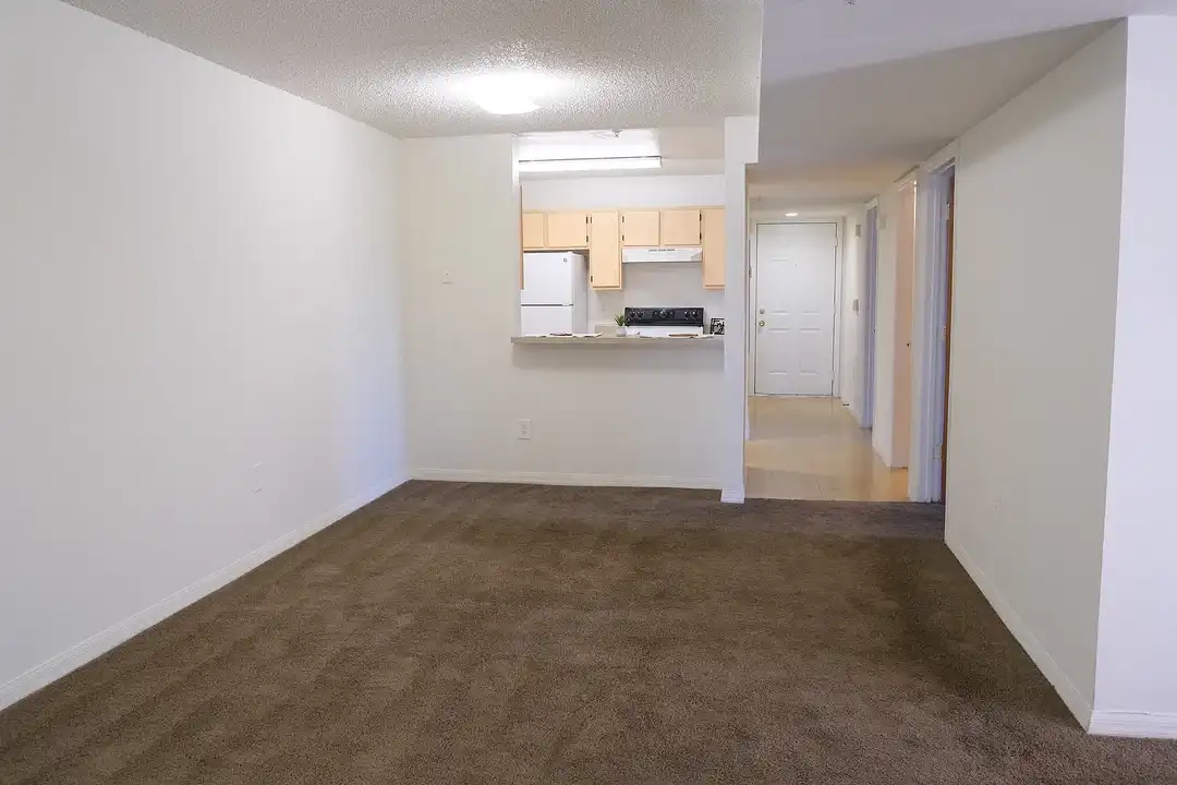 Raintree Apartments - Clermont, FL 34714 | ApartmentGuide.com