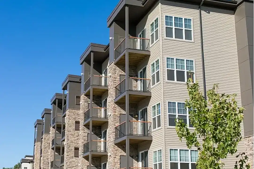Overlook at Franklin Square - Baltimore, MD 21237 | ApartmentGuide.com