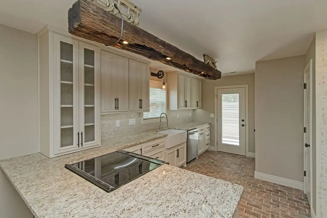 400 W Poplar St unit A - Rogers, AR 72756 | ApartmentGuide.com