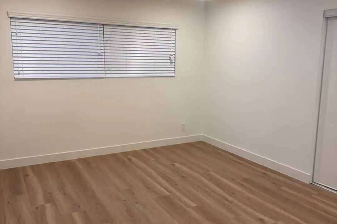 265 S Doheny Dr unit 204 - Beverly Hills, CA 90211 | ApartmentGuide.com