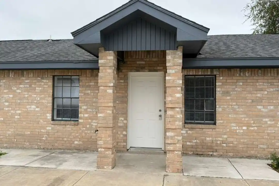 2612 W Mile 17 1/2 Rd unit 9 - Edinburg, TX 78541 | ApartmentGuide.com