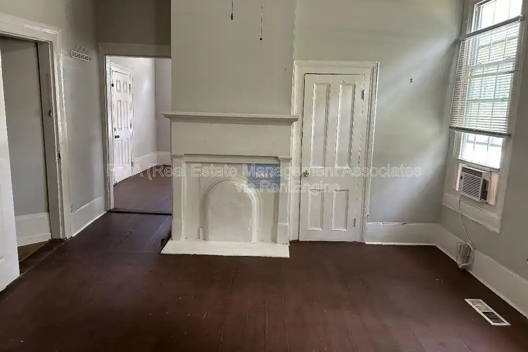 738 W Poplar St unit 1 - Griffin, GA 30224 | ApartmentGuide.com