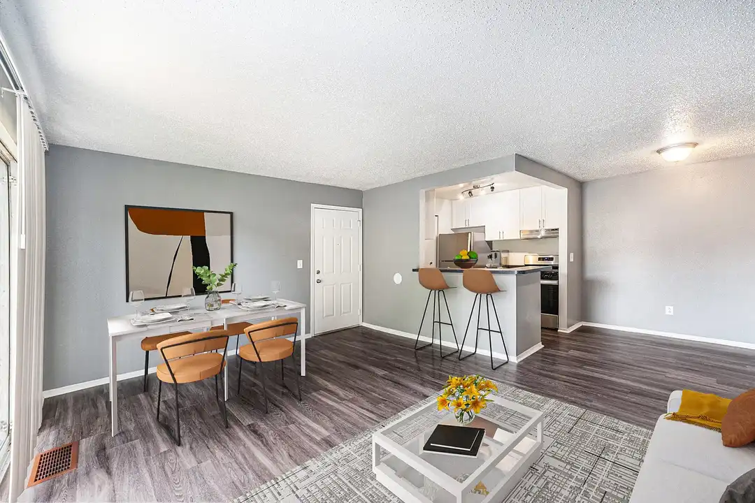Park West Club - Monroe, MI 48162 | ApartmentGuide.com