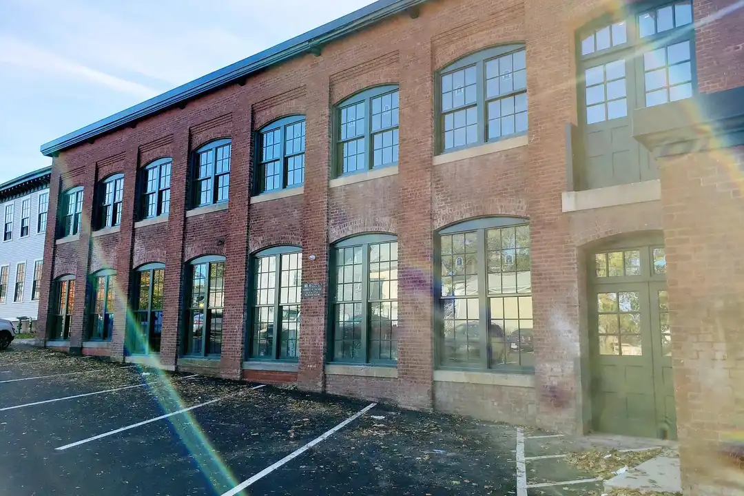Moore Mill Lofts - Pawtucket, RI 02860 | ApartmentGuide.com