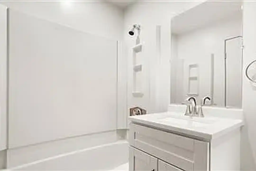 Colonial Point - Wakefield, MA 01880 | ApartmentGuide.com