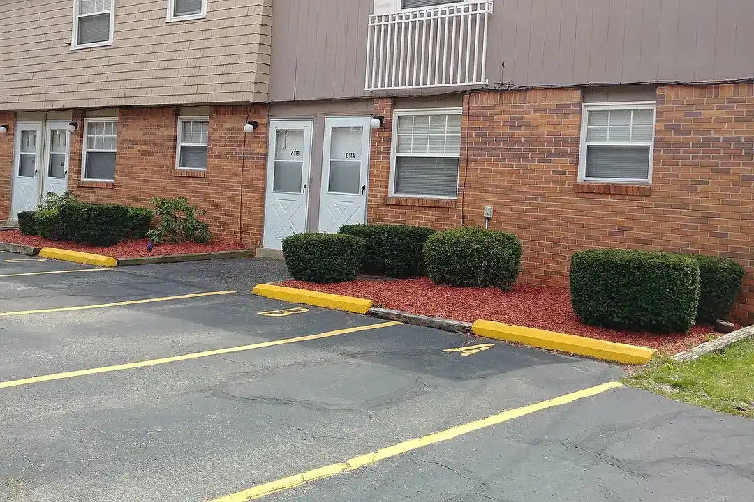 PLUM PARK - Plum, PA 15239 | ApartmentGuide.com