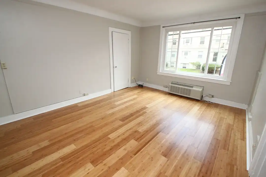 The Adrian - Pittsburgh, PA 15213 | ApartmentGuide.com