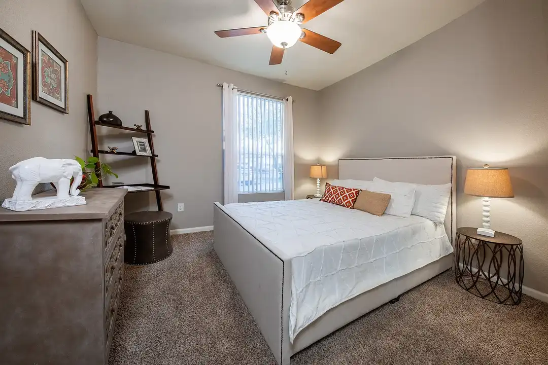 Tamarron - Phoenix, AZ 85037 | ApartmentGuide.com