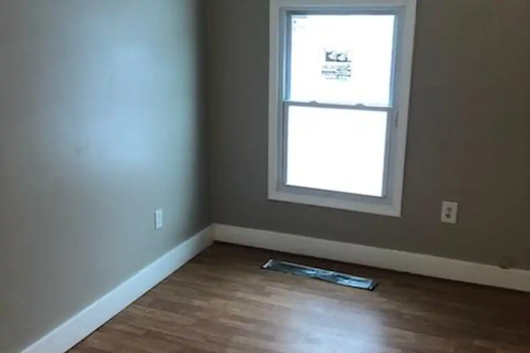 8 Lock St unit 3 - Phoenix, NY 13135 | ApartmentGuide.com