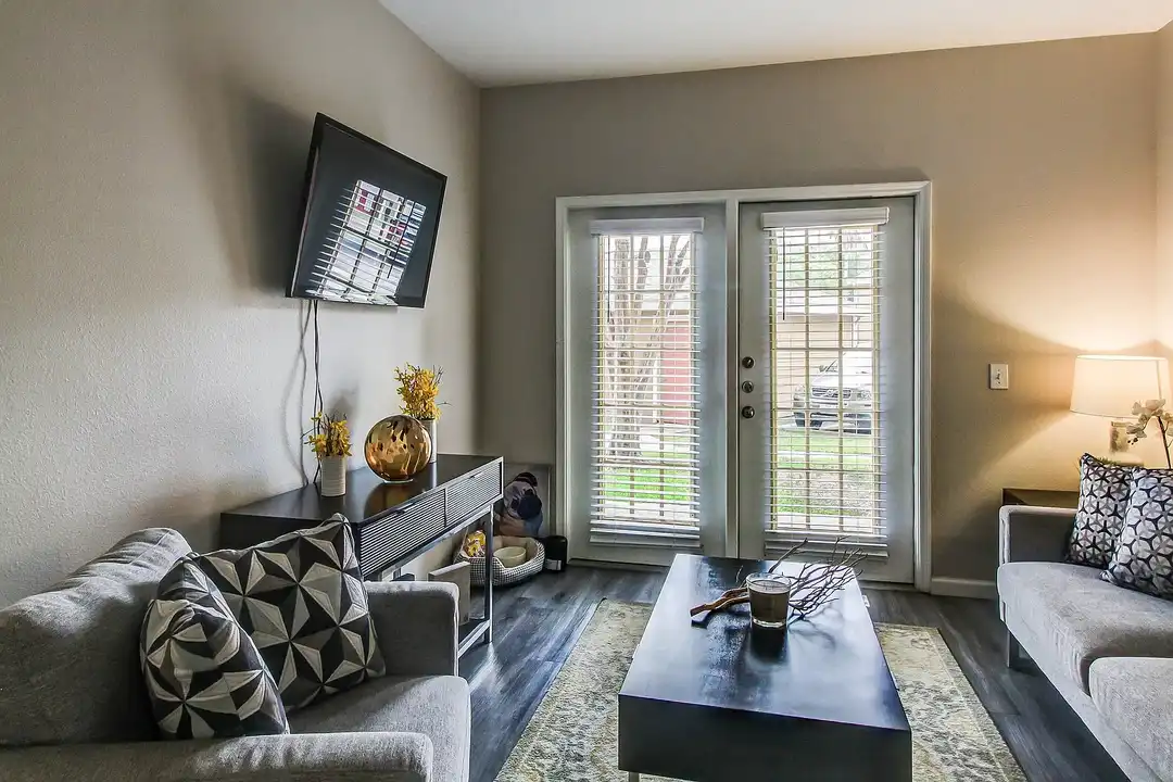 Lago Del Mar - Laredo, TX 78041 | ApartmentGuide.com