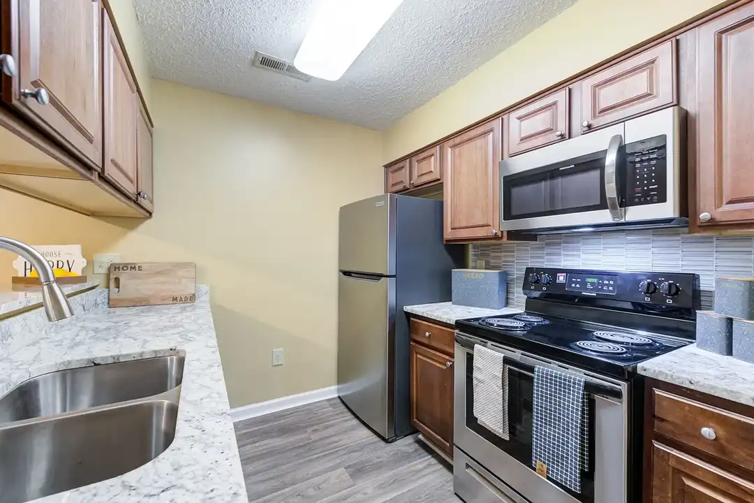 Chason Ridge Apartment Homes - Fayetteville, NC 28314 | ApartmentGuide.com