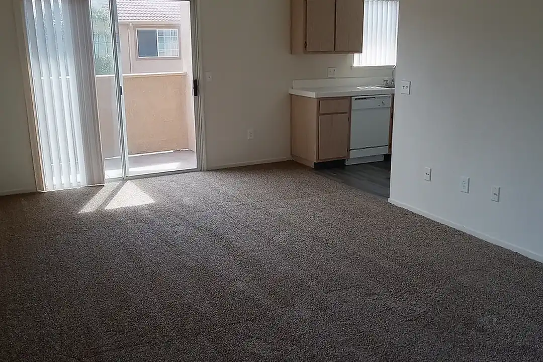 BULLARD WEST APARTMENTS - Fresno, CA 93722 | ApartmentGuide.com