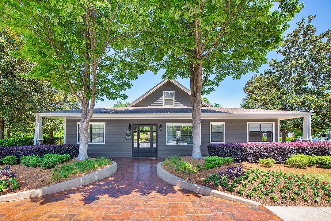 MAA Howell Commons - Greenville, SC 29615 | ApartmentGuide.com