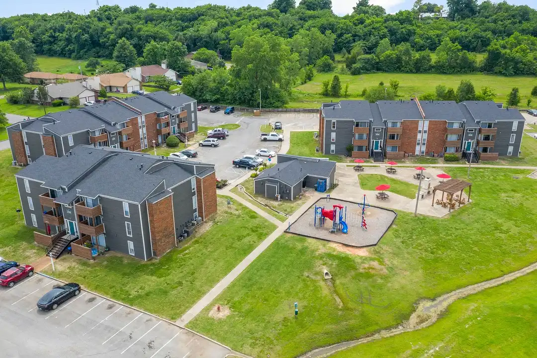 Hillside on Madison - Broken Arrow, OK 74012 | ApartmentGuide.com