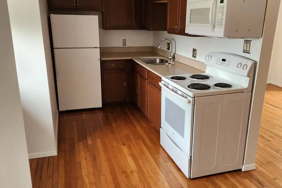 548 12th St SE unit 6 - Le Mars, IA 51031 | ApartmentGuide.com