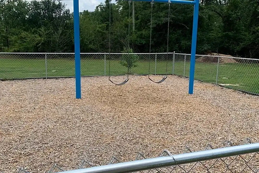 Covington Park Apartments - Opp, AL 36467 | ApartmentGuide.com
