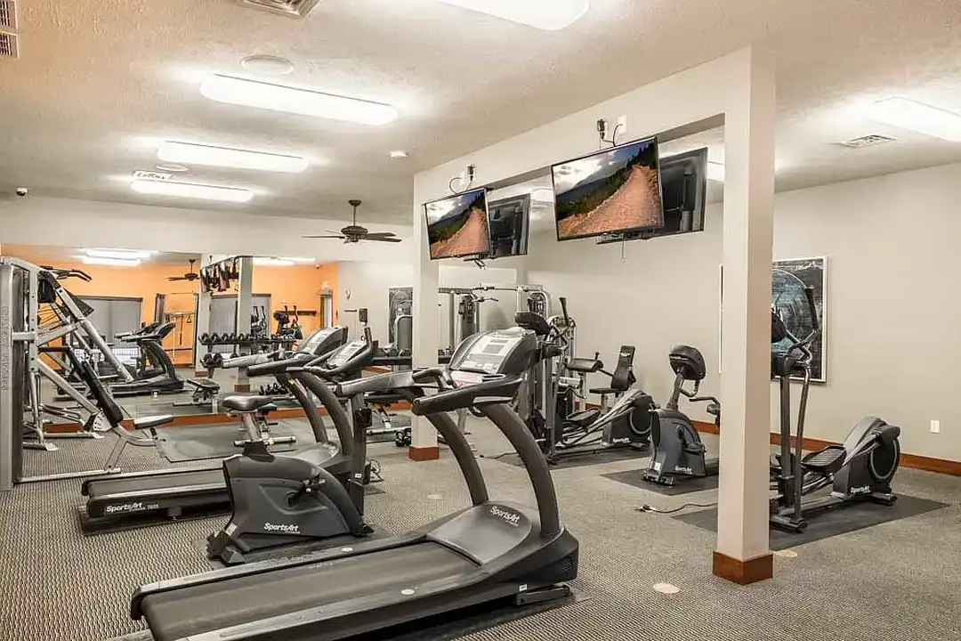 Villas of Omaha at Butler Ridge - Omaha, NE 68116 | ApartmentGuide.com