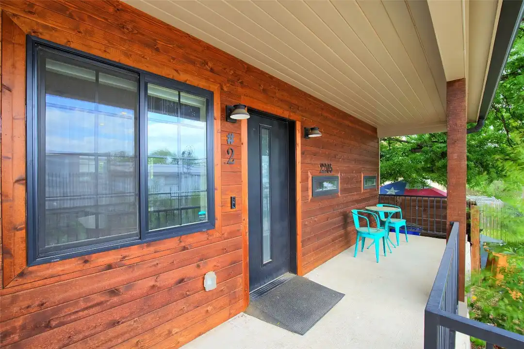 2205 S L Davis Ave unit 2 - Austin, TX 78702 | ApartmentGuide.com