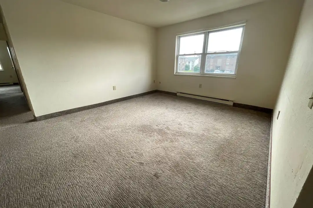 103 Brora Dr unit Highlander 01 - Edinboro, PA 16412 | ApartmentGuide.com