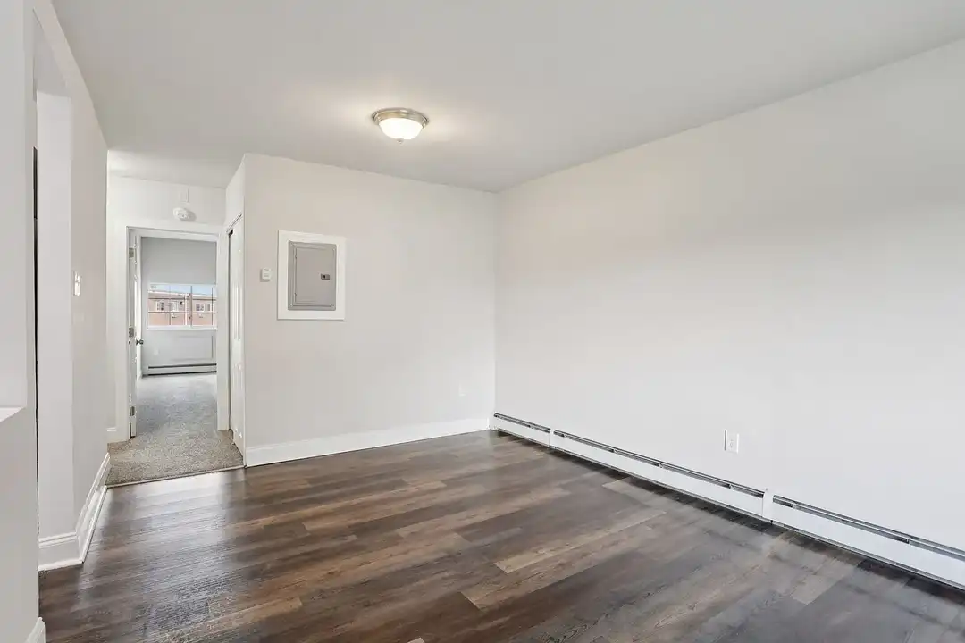 Maple Walk Apartments - Wilmington, DE 19805 | ApartmentGuide.com