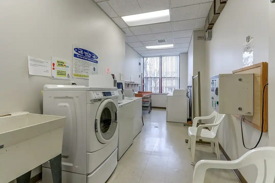 Etna Commons Apartments - Pittsburgh, PA 15223 | ApartmentGuide.com