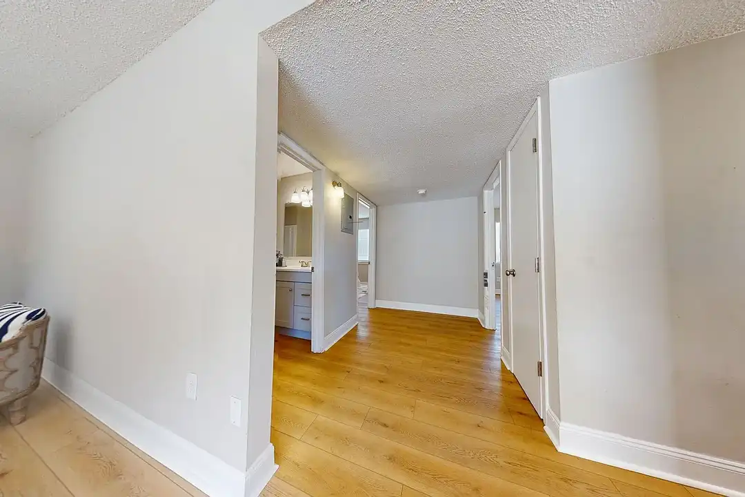 Gulf View Apartments - Biloxi, MS 39531 | ApartmentGuide.com