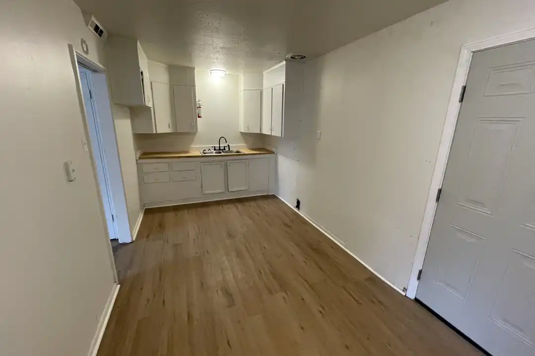 319 Queen Margaret Ln - Jackson, MS 39209 | ApartmentGuide.com