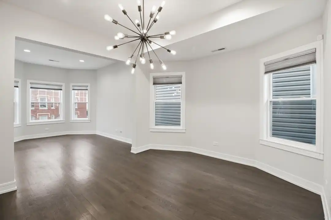 2726 N St Louis Ave #2 - Chicago, IL 60647 | ApartmentGuide.com