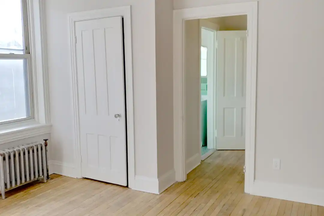 208 E Hanover St unit 1 - Trenton, NJ 08608 | ApartmentGuide.com
