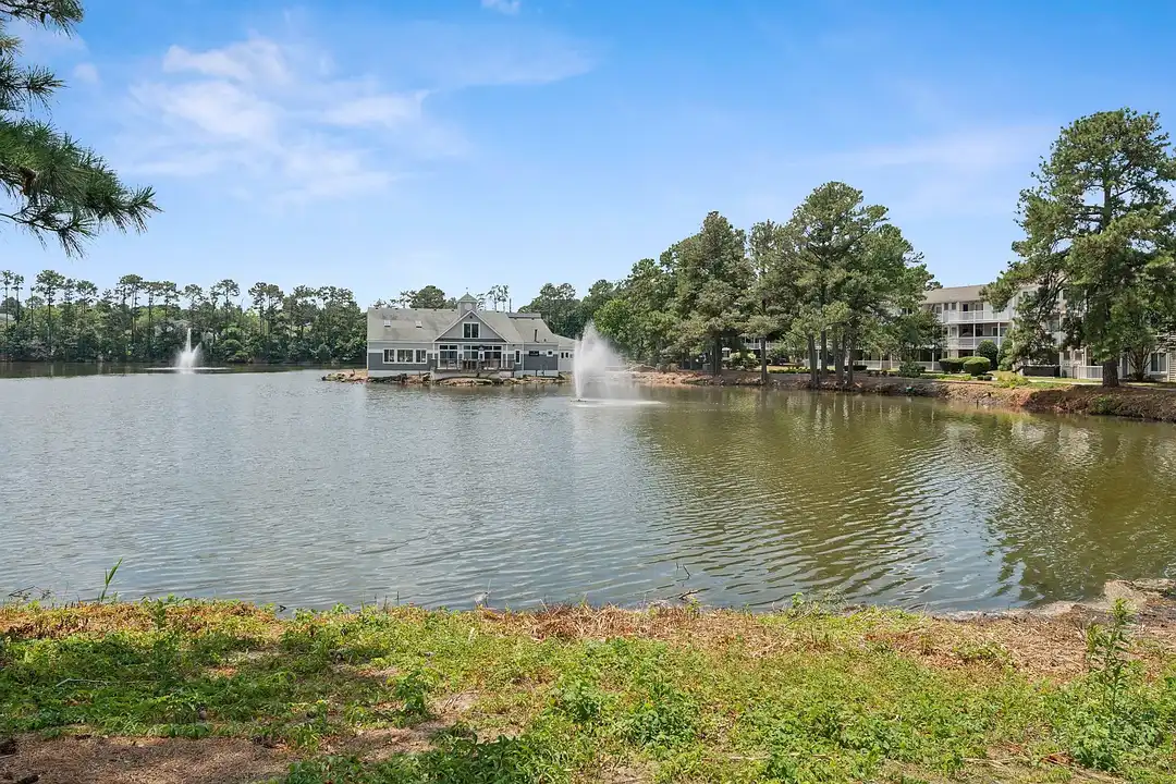 Linkhorn Bay Apartments - Virginia Beach, VA 23451 | ApartmentGuide.com