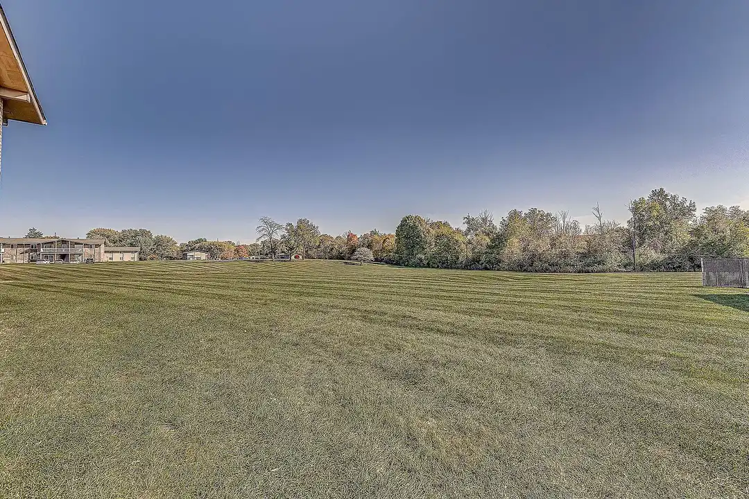 Ninth Avenue Apartments - Indianapolis, IN 46237 | ApartmentGuide.com