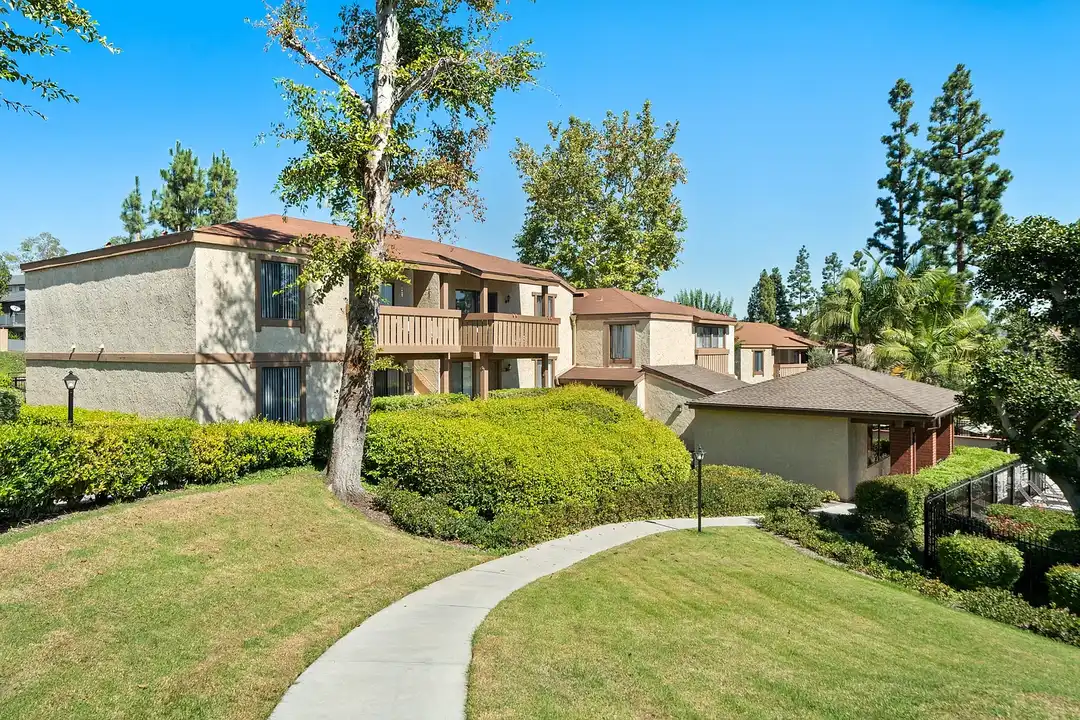 Cinnamon Ridge - Fullerton, CA 92833 | ApartmentGuide.com