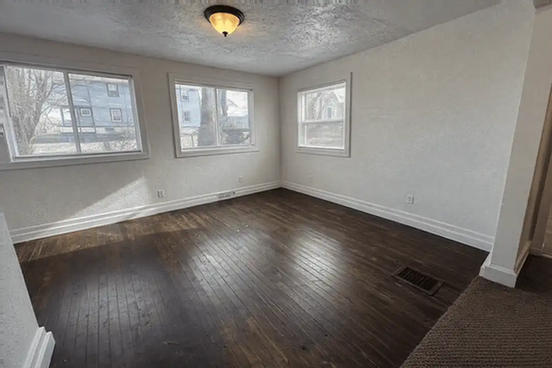 221 W Mason St unit 221 - Jackson, MI 49203 | ApartmentGuide.com