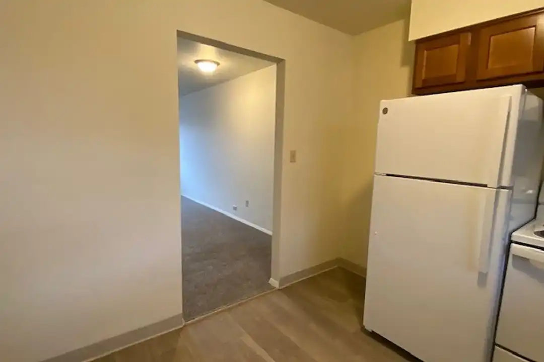 State Place Apartment Homes - Chesterton, IN 46304 | ApartmentGuide.com