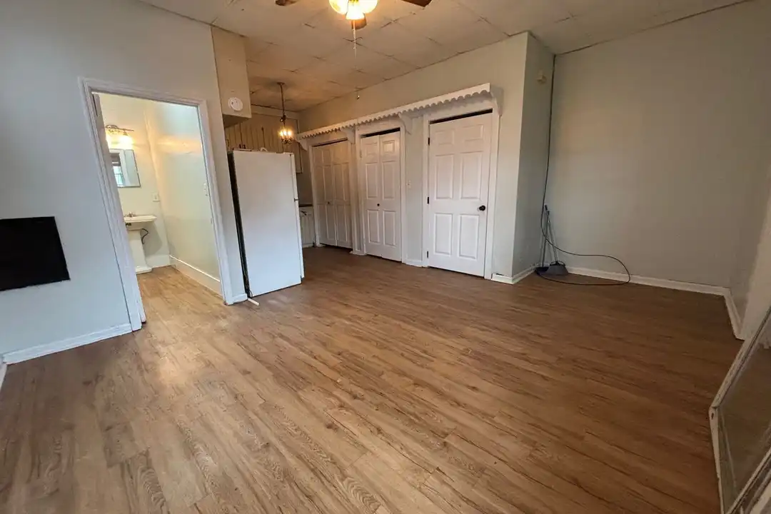 709 Atlanta Hwy unit Apt C - Rockmart, GA 30153 | ApartmentGuide.com