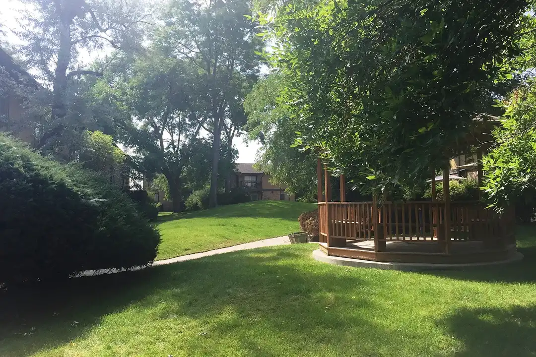Forest Cove - Denver, CO 80231 | ApartmentGuide.com