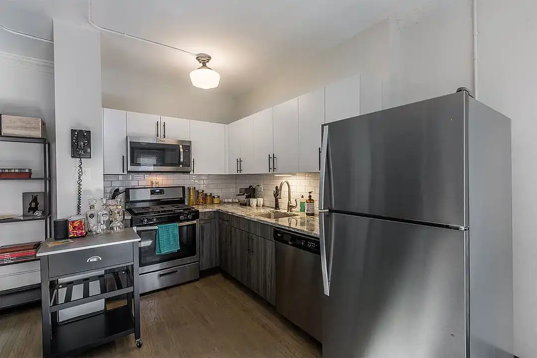The Edison - Chicago, IL 60640 | ApartmentGuide.com