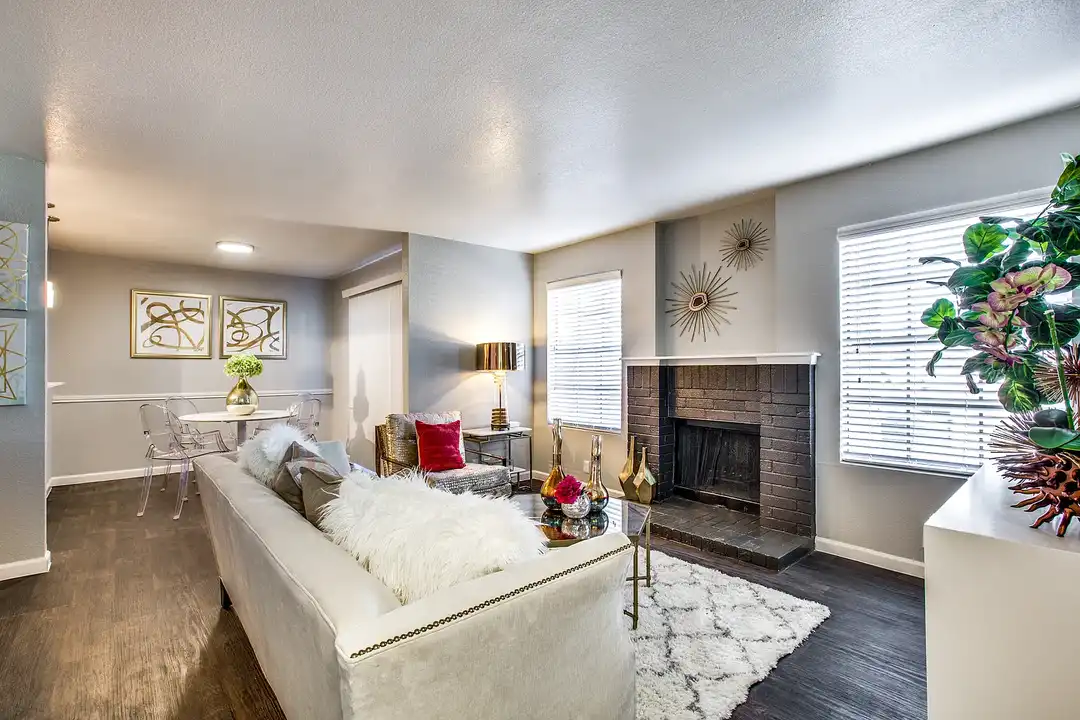 Maxwell Apartments - Fort Worth, TX 76120 | ApartmentGuide.com