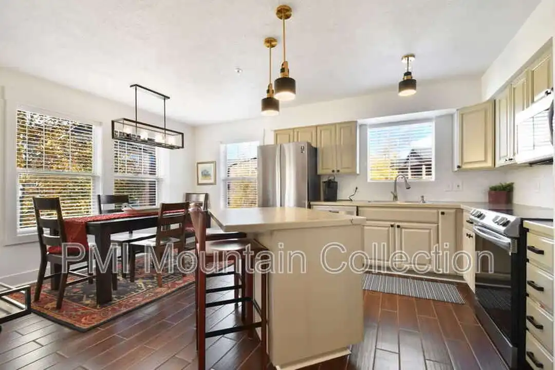 1797 Fox Bay Dr unit # 201 - Heber City, UT 84032 | ApartmentGuide.com