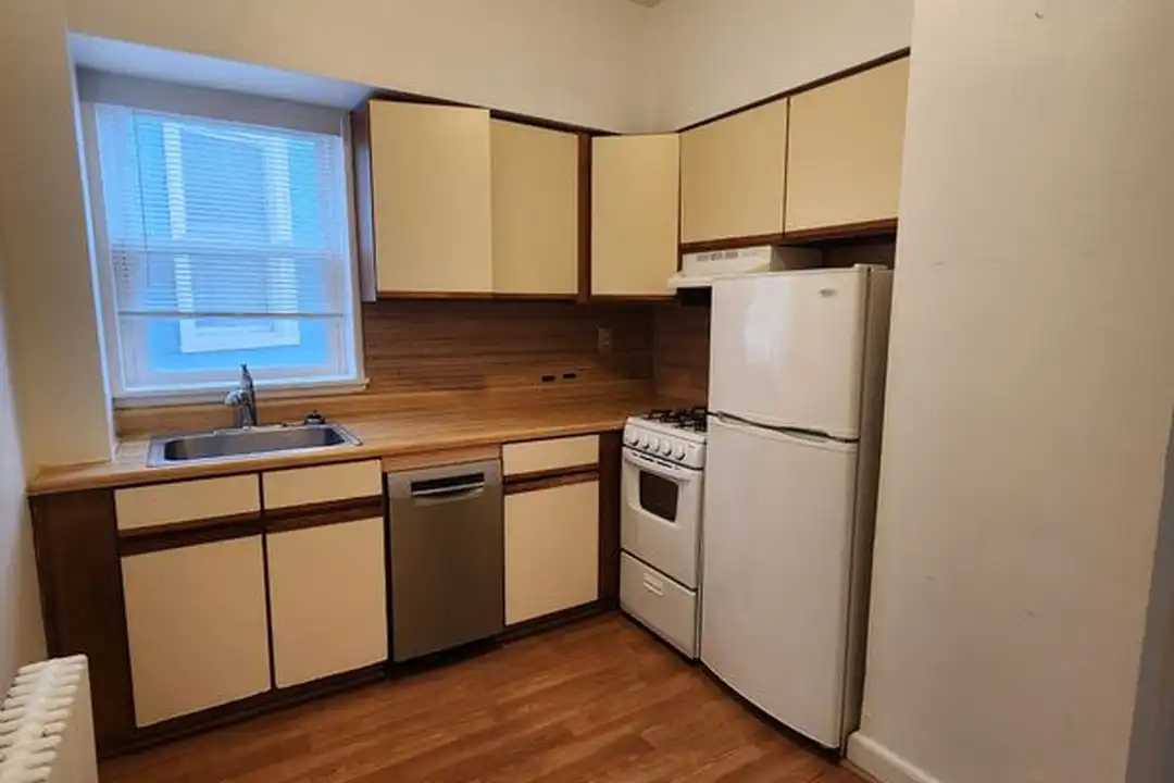 19 S Weymouth Ave unit 2B - Ventnor City, NJ 08406 | ApartmentGuide.com