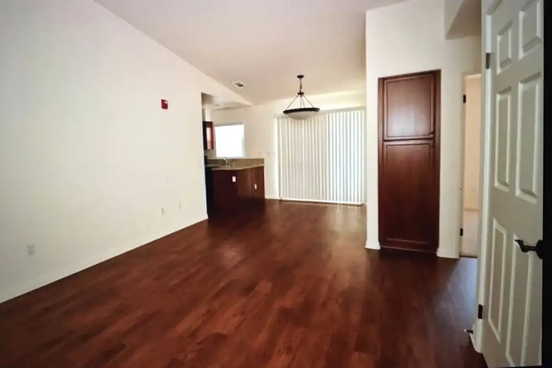 1711 Pepper Tree Dr - Hemet, CA 92545 | ApartmentGuide.com