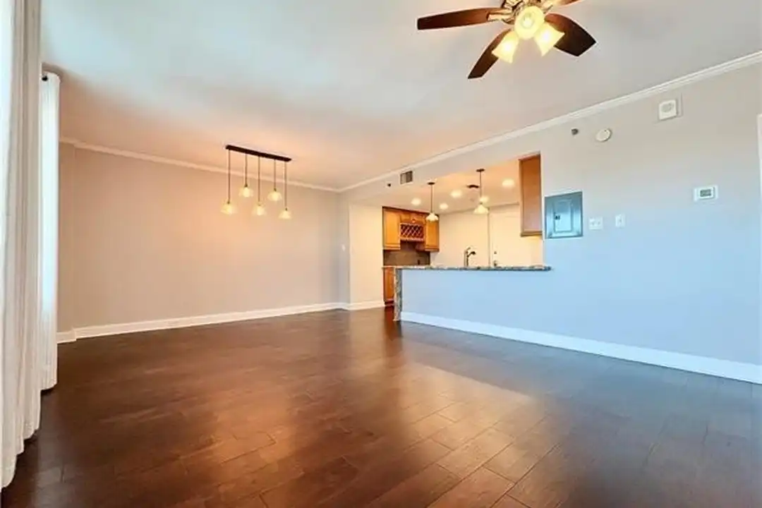 1205 St Charles Ave #1101 - New Orleans, LA 70130 | ApartmentGuide.com