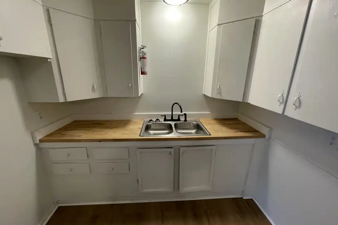 319 Queen Margaret Ln - Jackson, MS 39209 | ApartmentGuide.com