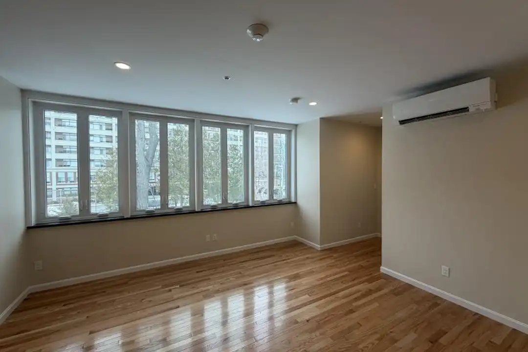 85 Lowell St - Peabody, MA 01960 | ApartmentGuide.com